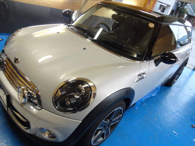 MINI R55 クラブマン AVIC-VH0009、AMG C63 ﾌﾞﾗｯｸｼﾘｰｽﾞ ﾄﾞﾗｲﾌﾞﾚｺｰﾀﾞｰ | ランナウェイ